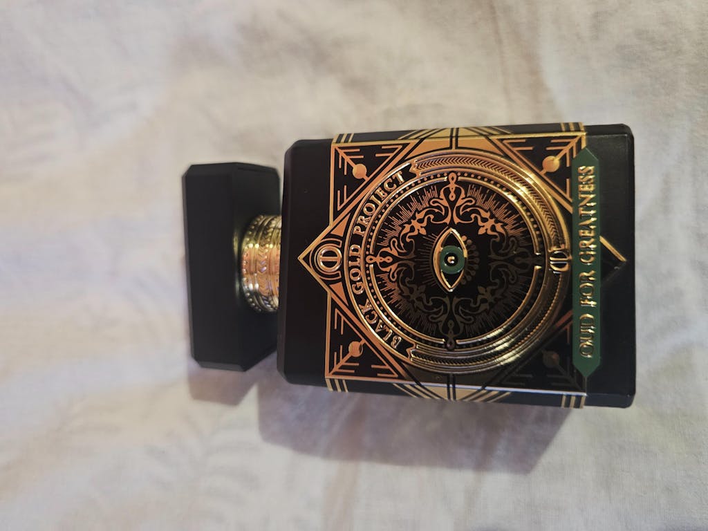 Oud for Greatness Neo Sample & Decants by Initio Parfums – Scent Split