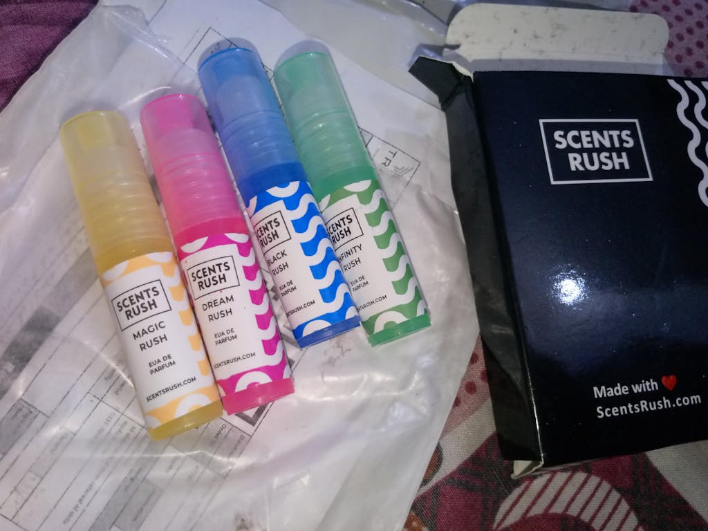 Free 4 Perfume Testers Pack – Scents Rush