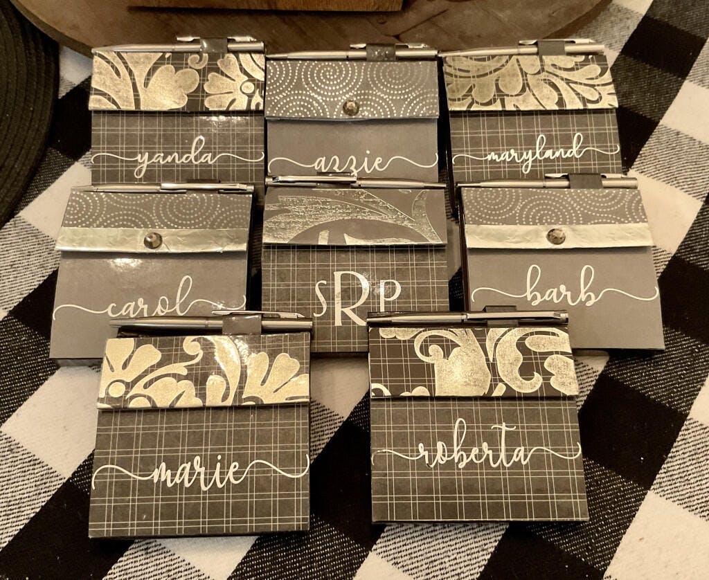 BasicGrey - Magnetic Discs - Small, 20 pk – ScrapbookPal