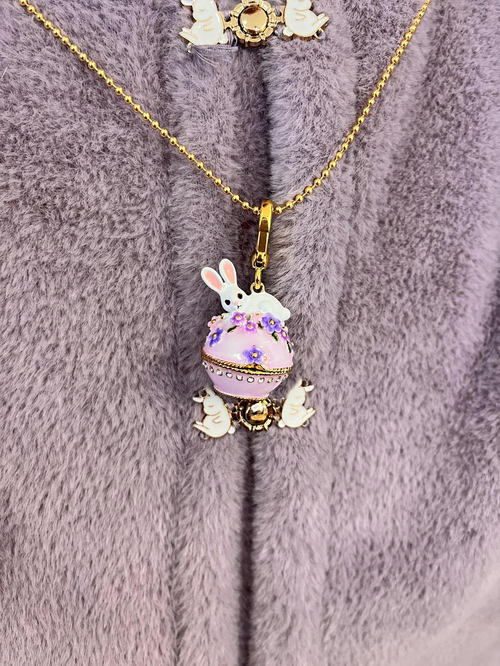 Selenichast Rabbit Flower Locket Pendant Necklace, Enamel Animel Locket ...