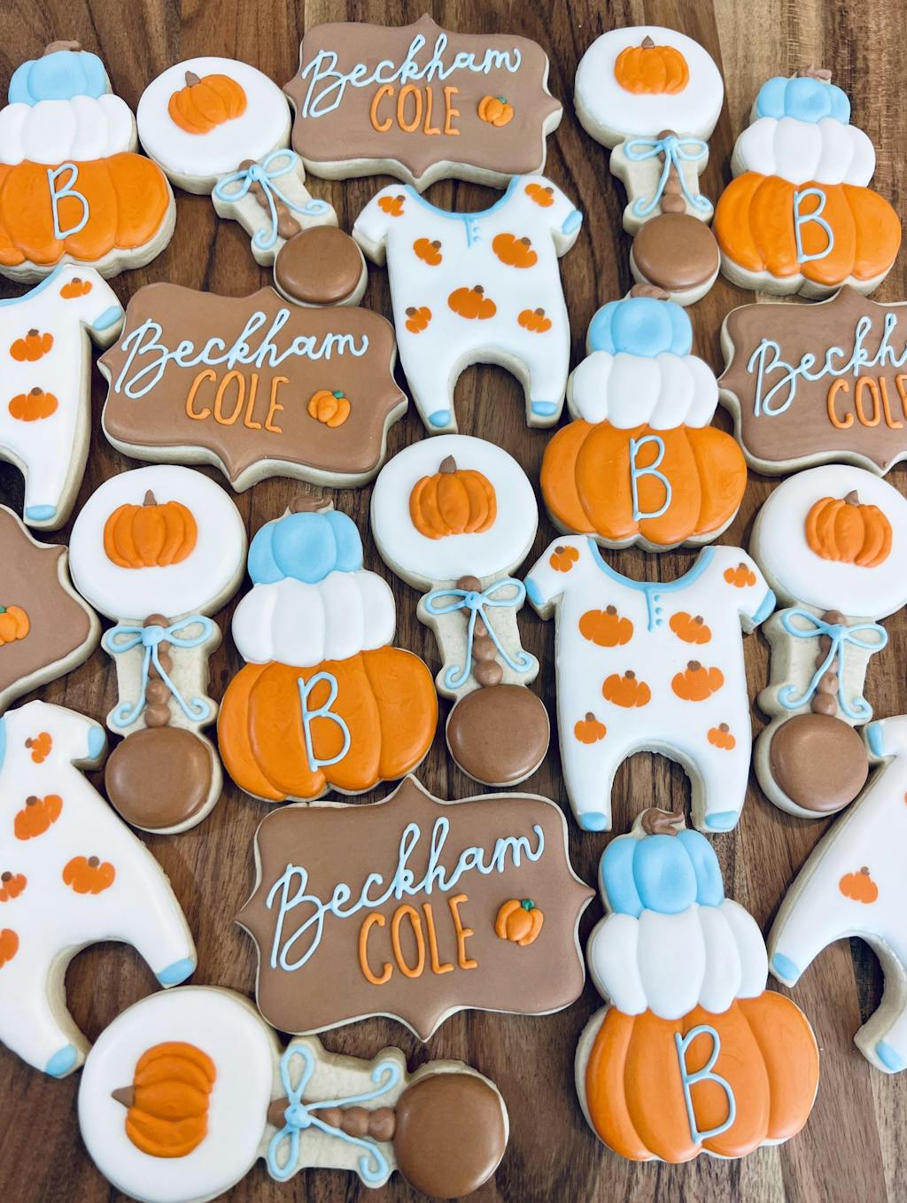 Stacked Pumpkins Cookie Cutter