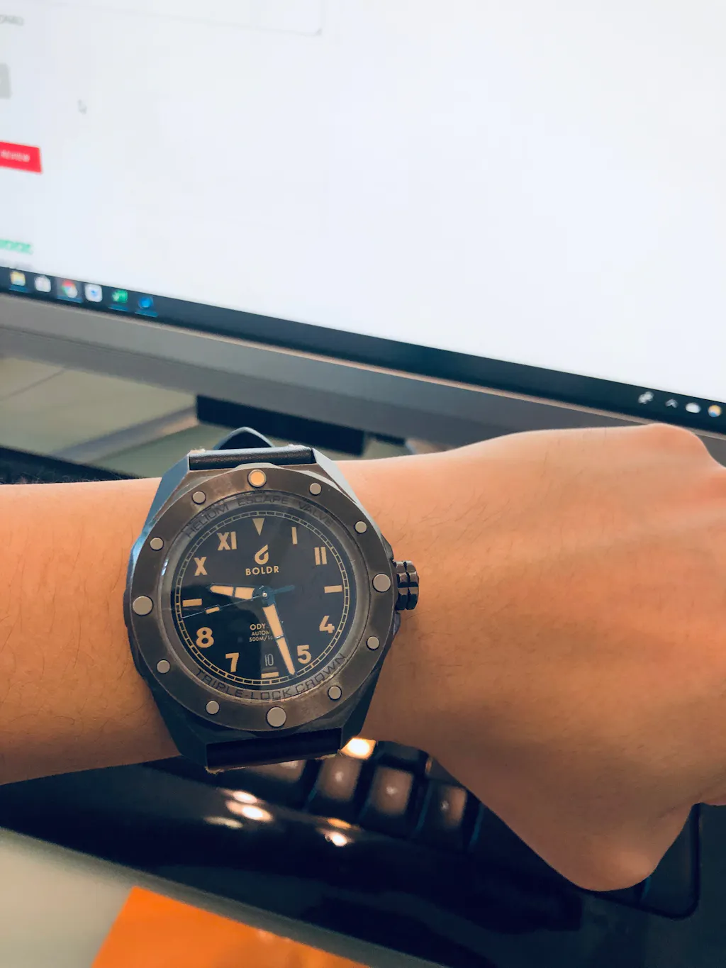 BOLDR Odyssey Cali Black - SeriousWatches.com