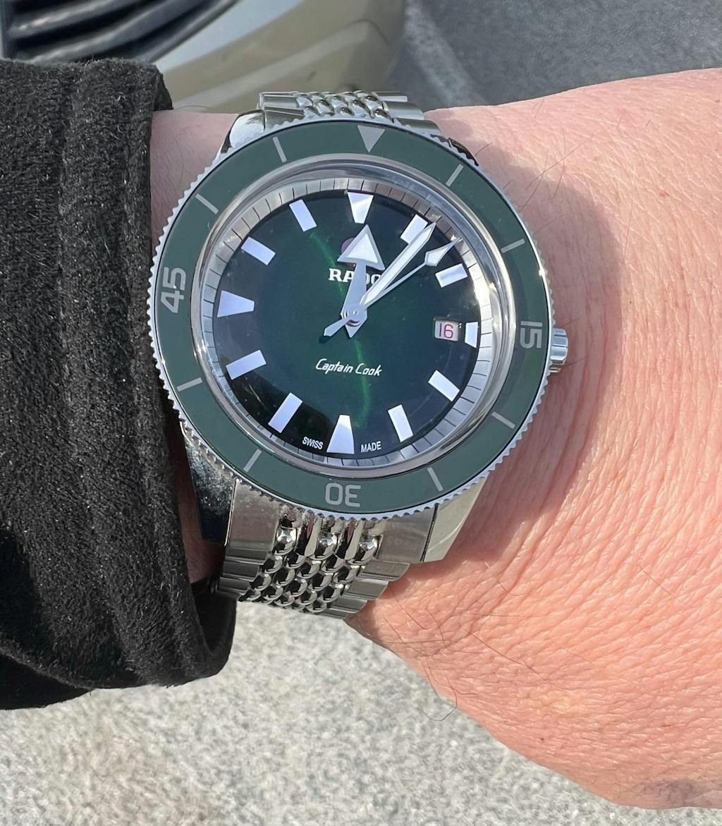 Rado Captain Cook Automatic R32505313 - SeriousWatches.com