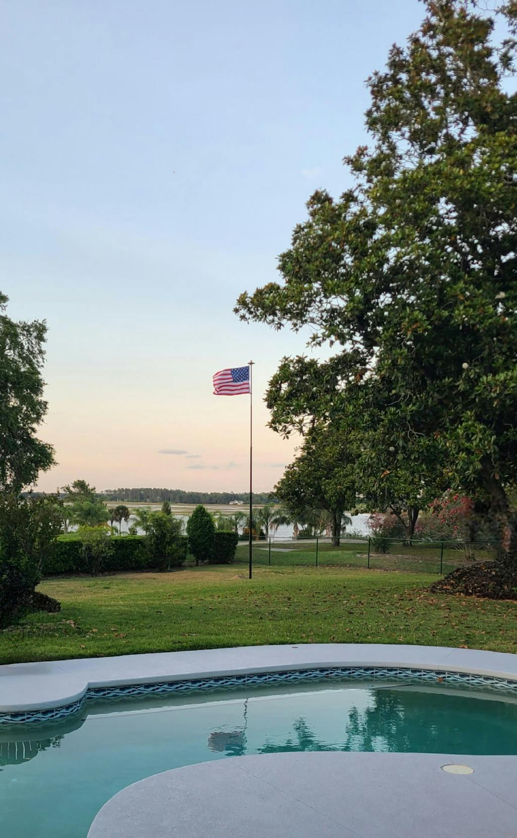 20' or 25' Delta TELESCOPING Flagpole "Freedom Edition" (Black ...