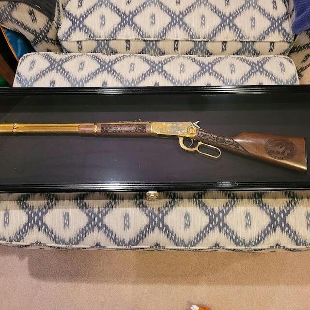 Long Rifle / Musket Gun Display Case Cabinet - 54"