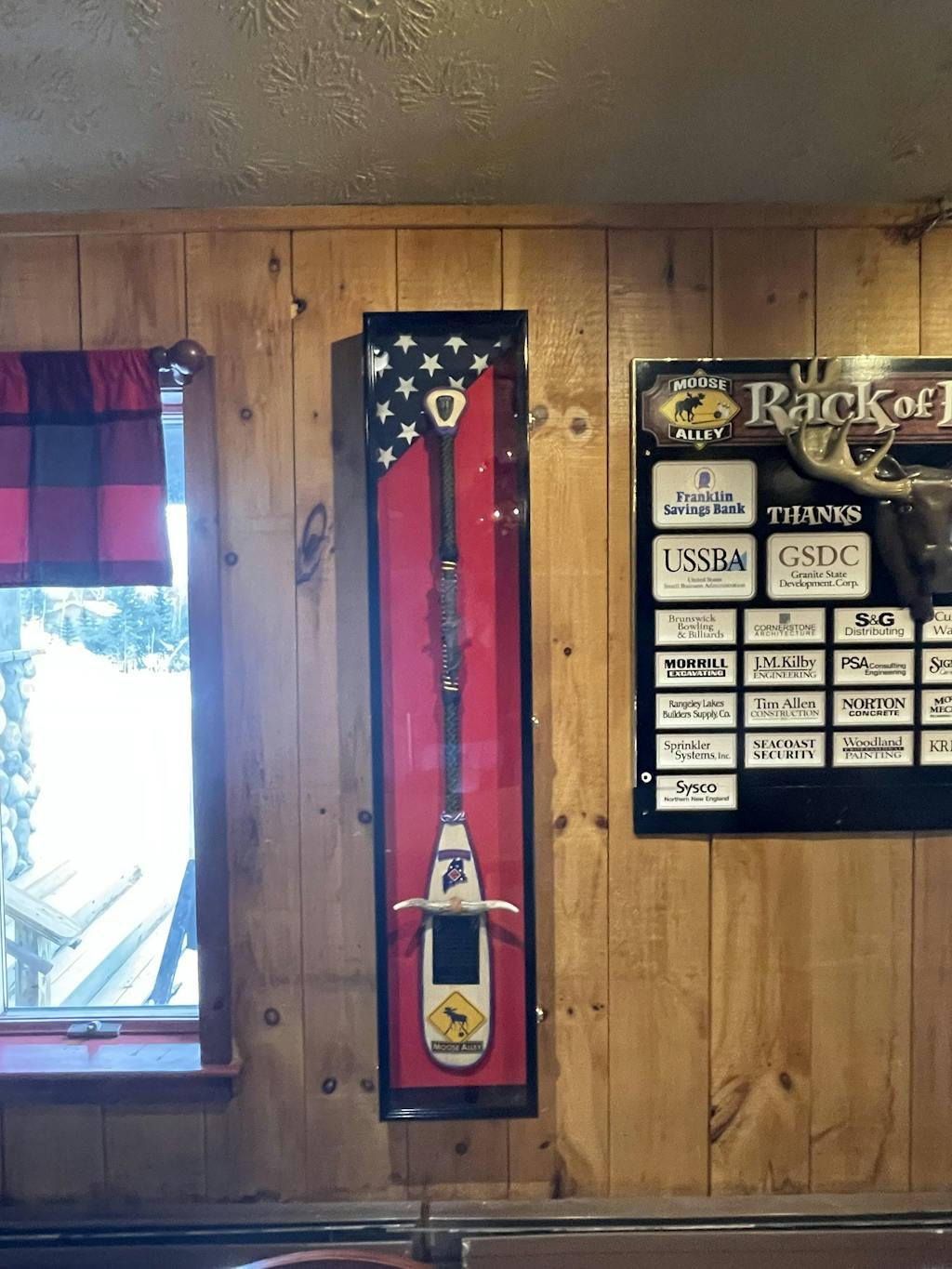 XL Rifle / Musket Gun Display Case Cabinet - 64"