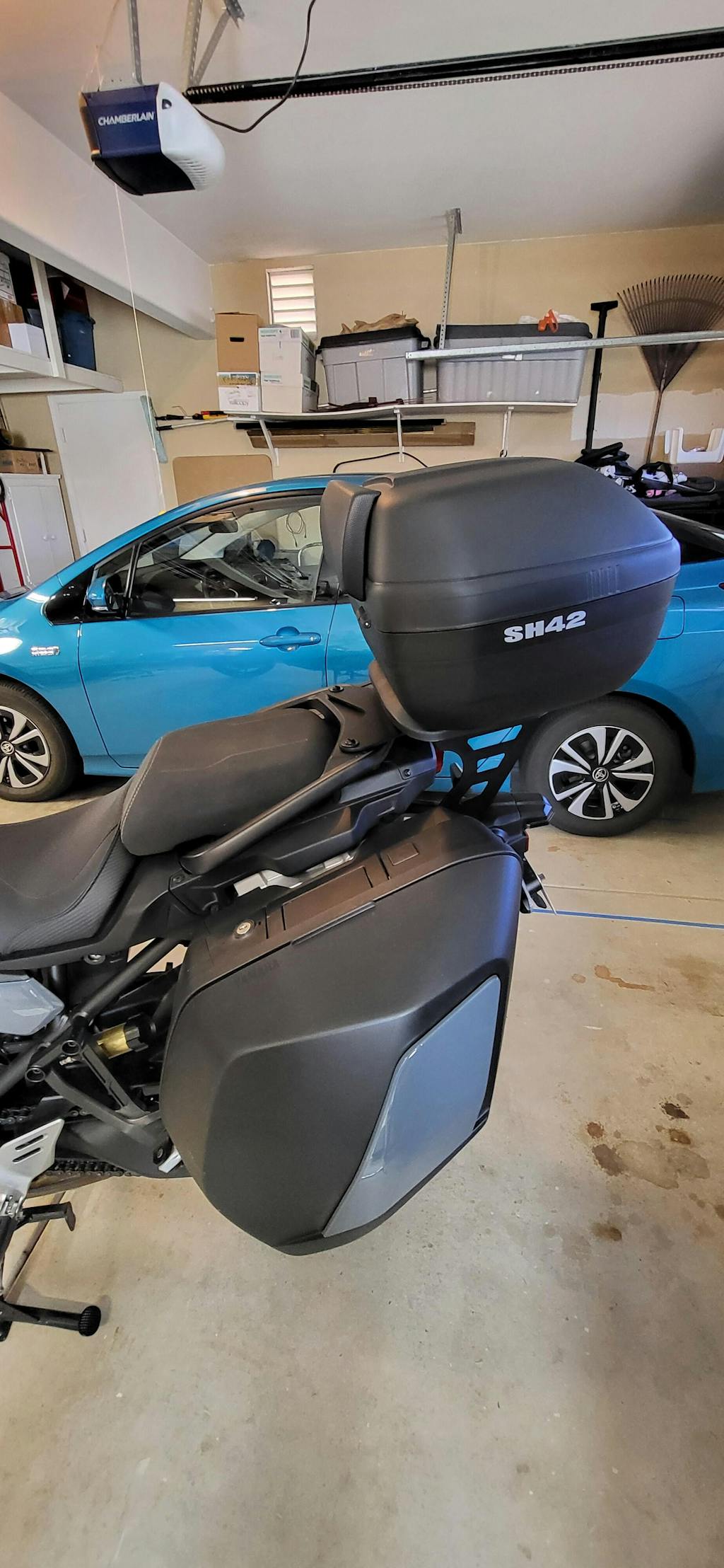 SHAD SH42 Top Case – Durable & Spacious Motorcycle Box — SHAD USA