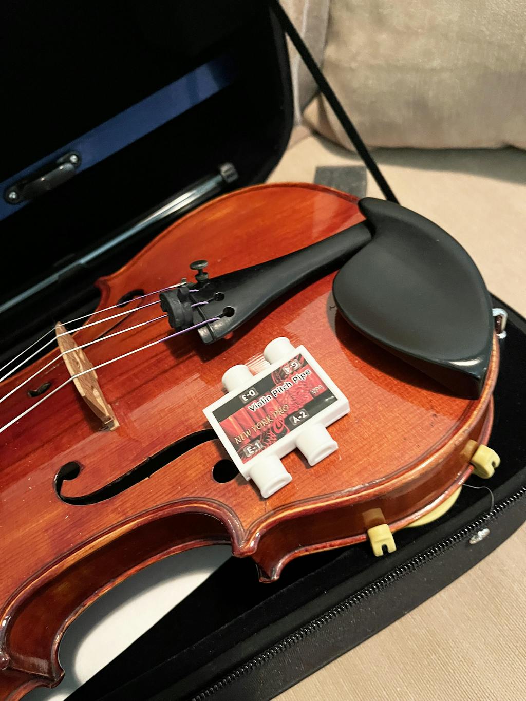 Plastic Violin Pitchpipe for EADG Tuning Instrument