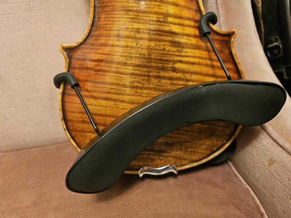 Comford Plastic Tall Shoulder Rest - Sharmusic