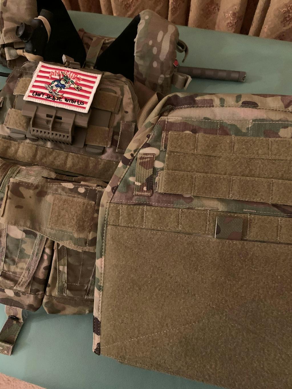 AVS Swimmer Cut Plate Pouch Set