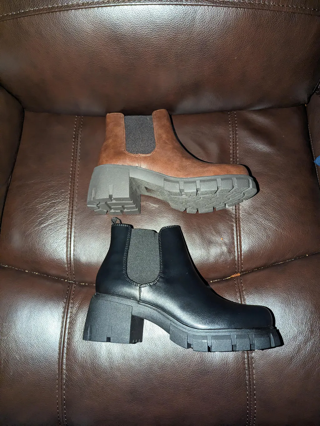 Soda Lug Sole Womens Chelsea Boots Pioneer – SHOE TIME