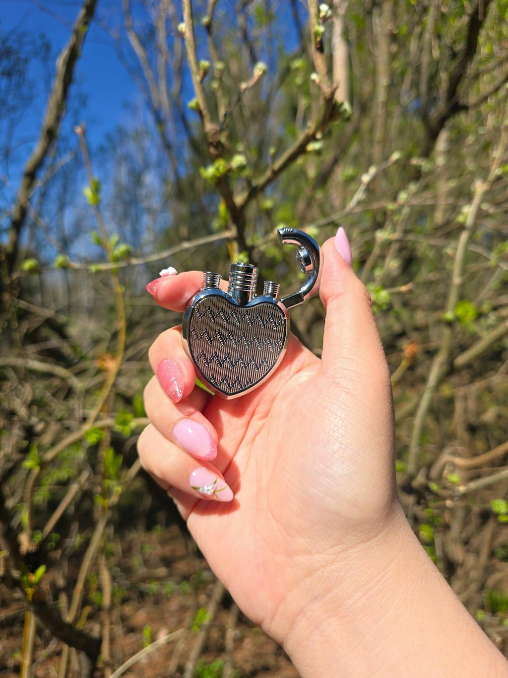 Heart Lock Lighter- Gold – Shop Burning Love