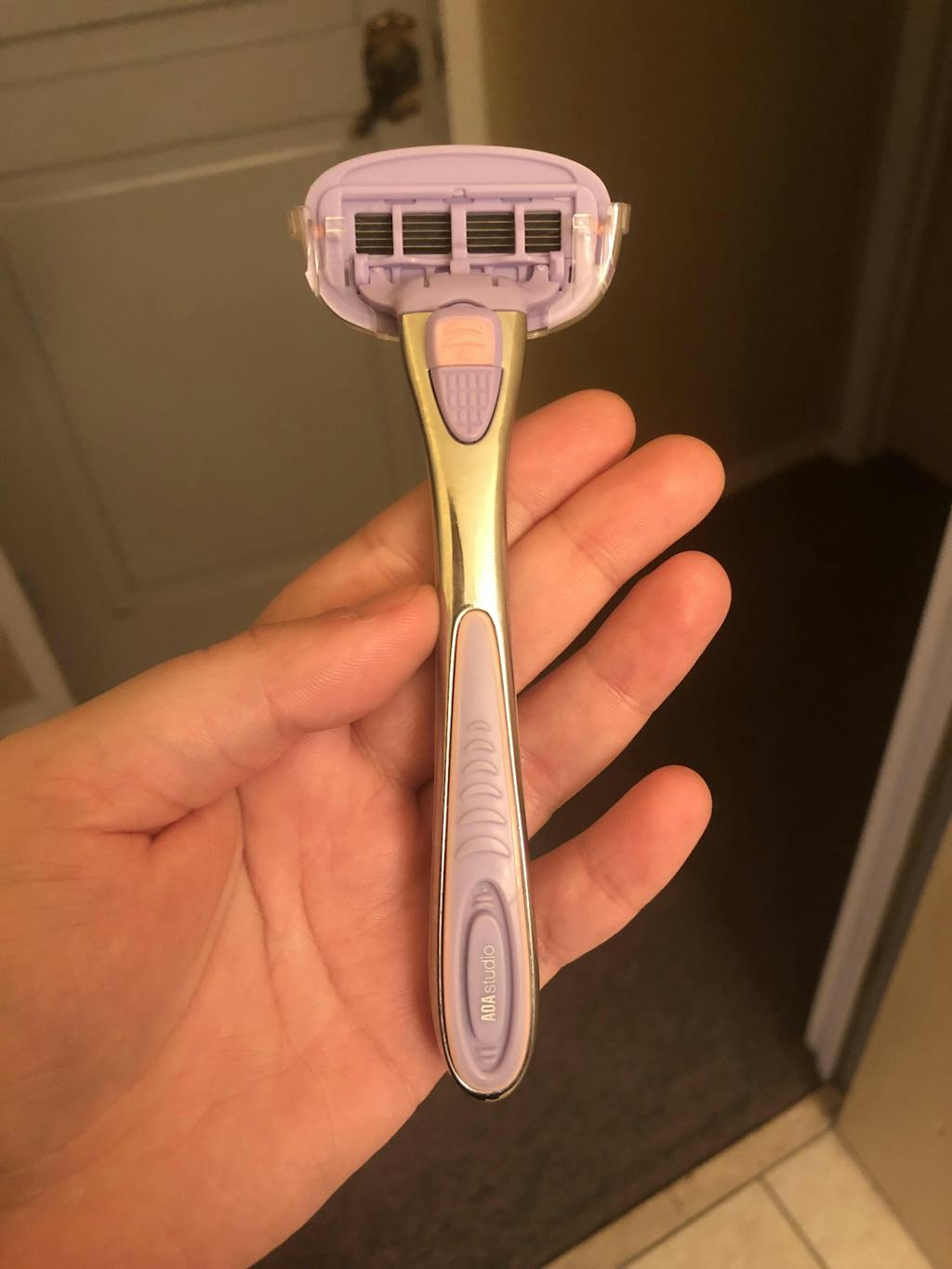 AOA Women's 5-Blade Razor Starter Kit – Shop Miss A