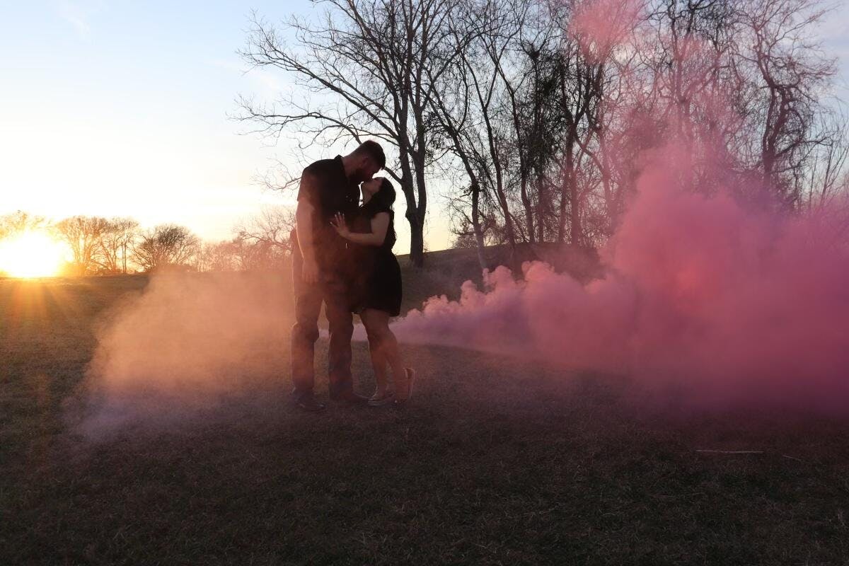 About Us - Shutter Bombs - Smoke Bombs for Photography