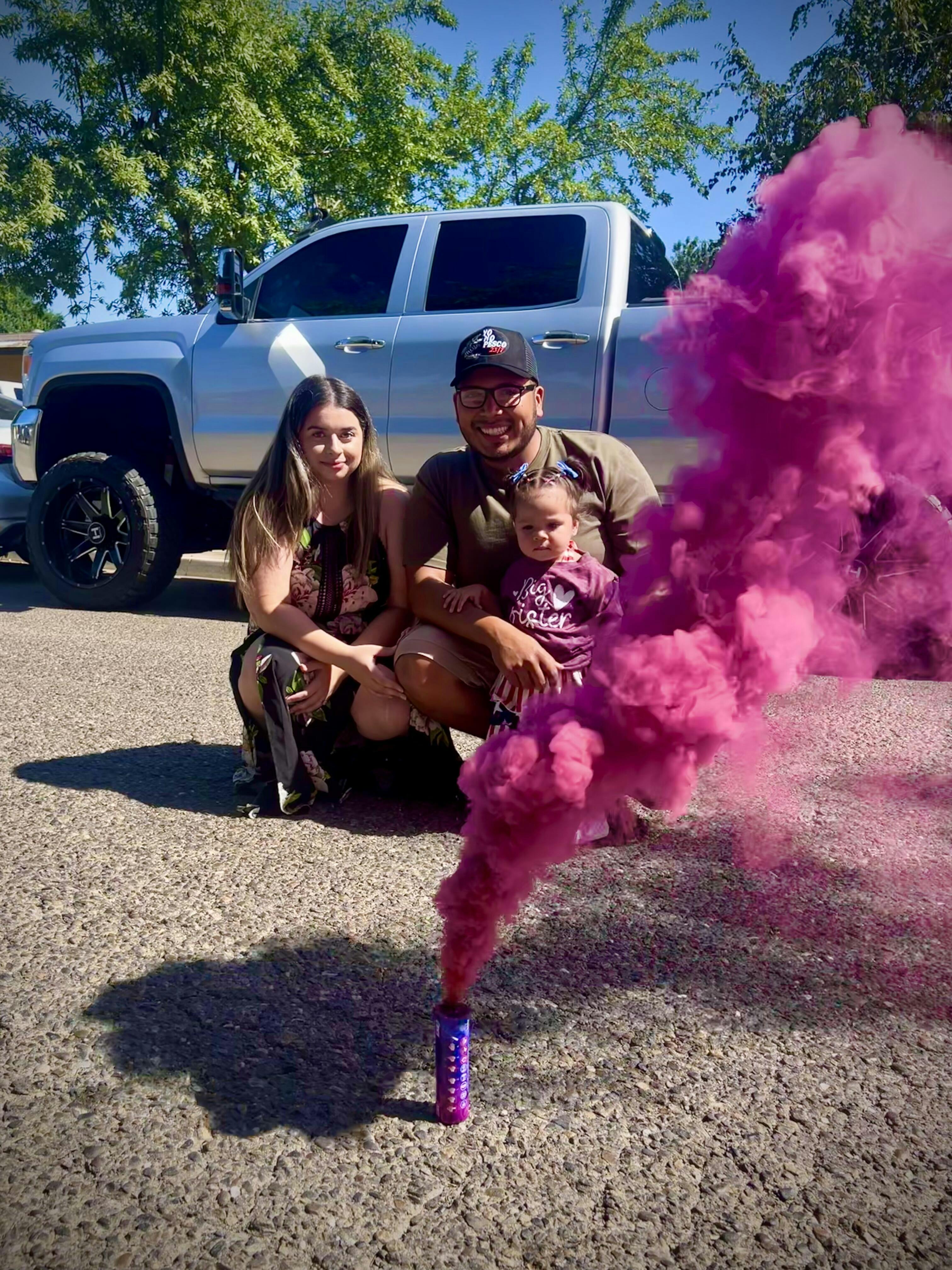 Best Gender Reveal Smoke Bombs - Most Popular Smoke Bombs