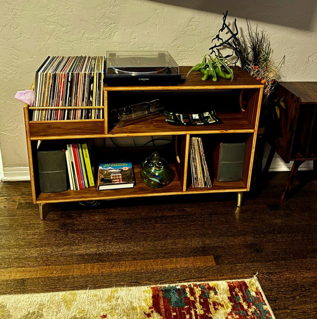 Walnut "Headliner" Vinyl Record Storage Cabinet – Sidetracked Workshop