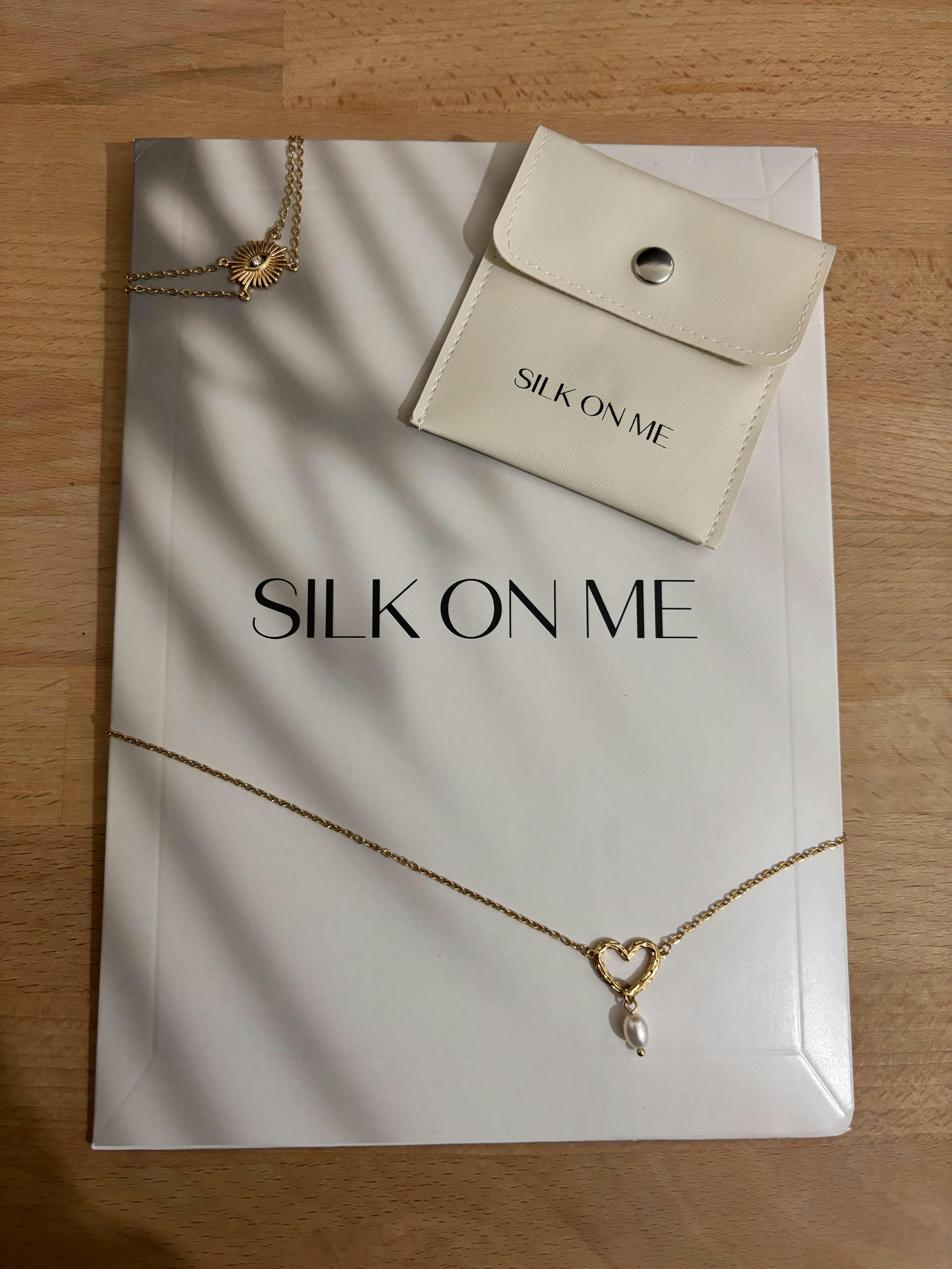 SILK BOX – Silk On Me