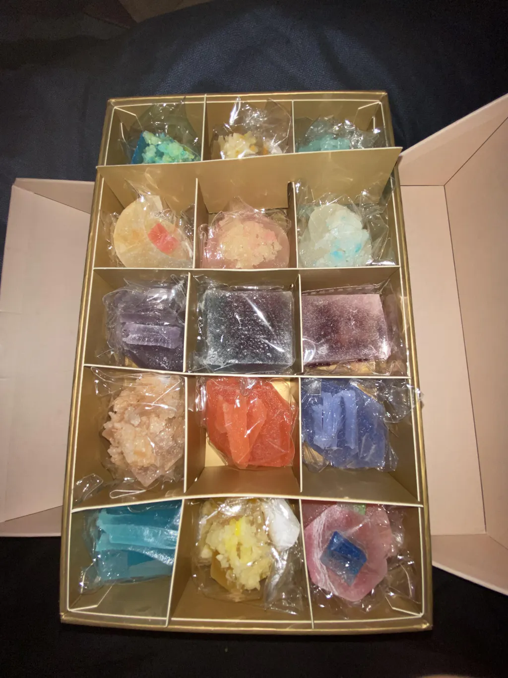Gems Me Up | Large Kohakutou Box | 30 Pieces | Silky Gem Crystal Candy