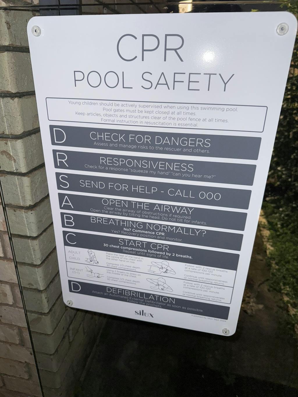 Double Sided Signs CPR / Pool Rules – Silux