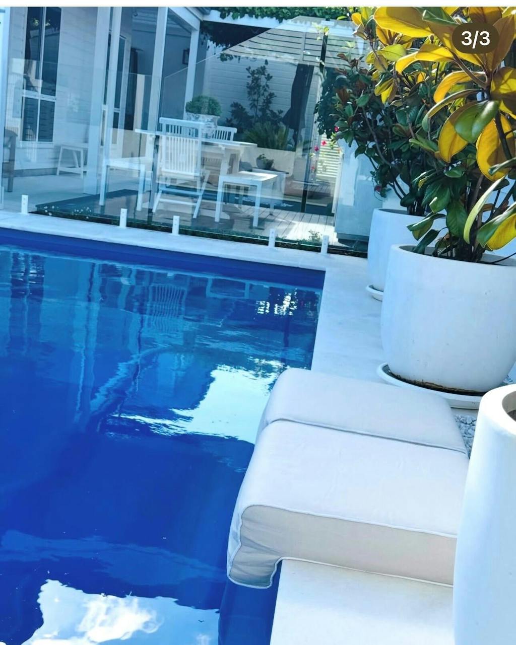 Poolside Cushion – Silux