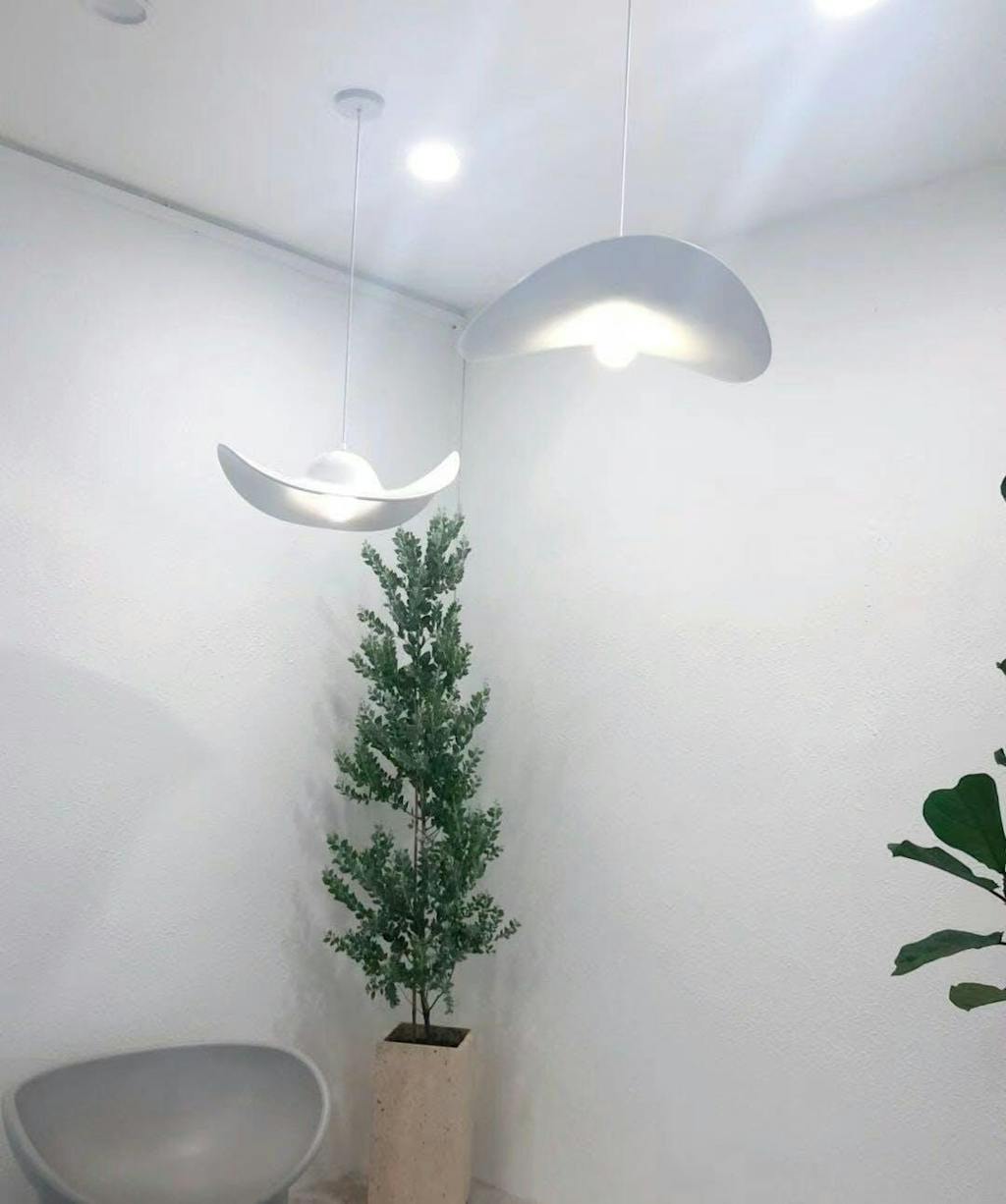 Artistic Hat Lamp by Mars Hwasung Yoo | Simig Lighting