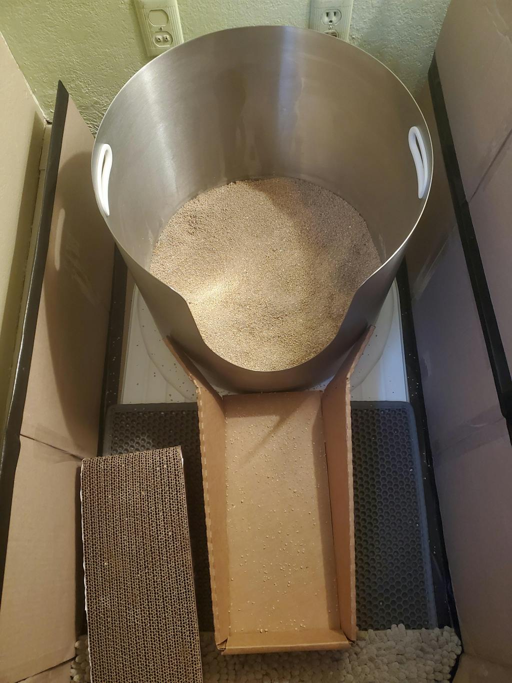 Purrfectly Clean Paws®: Litter Trapping, Scratcher, Cat Litter Box Ramp ...