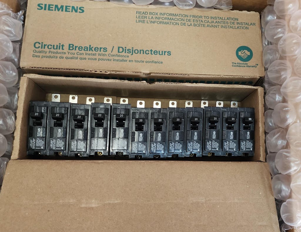 B120 - Siemens - 20 Amp Circuit Breaker – SimplyBreakers.com
