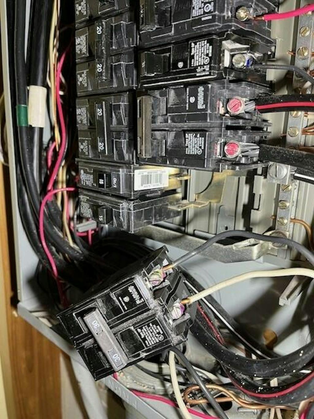 THQP250 - GE - 50 Amp 1/2" Circuit Breaker – SimplyBreakers.com