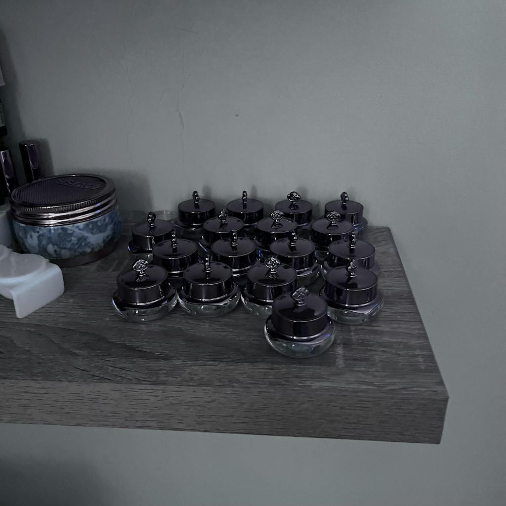 Raven Metallic Nail Powder | Mineral Bond®