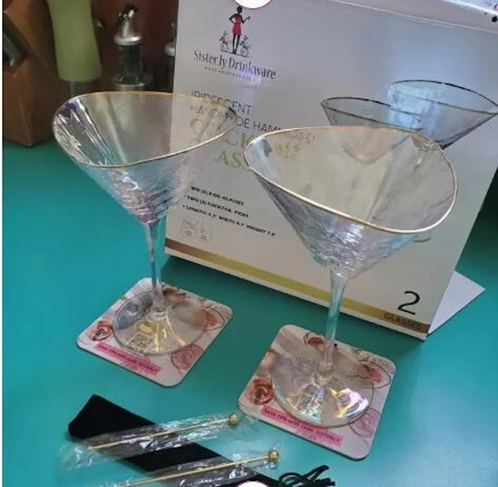 10 Coupe Glass Cocktails - Sister.ly Drinkware