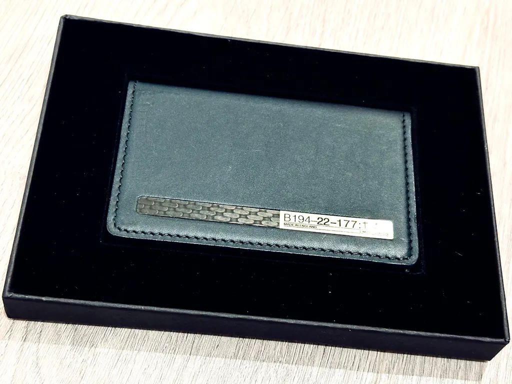 B194 Carbon Wallet Edition 2 – Sixty One