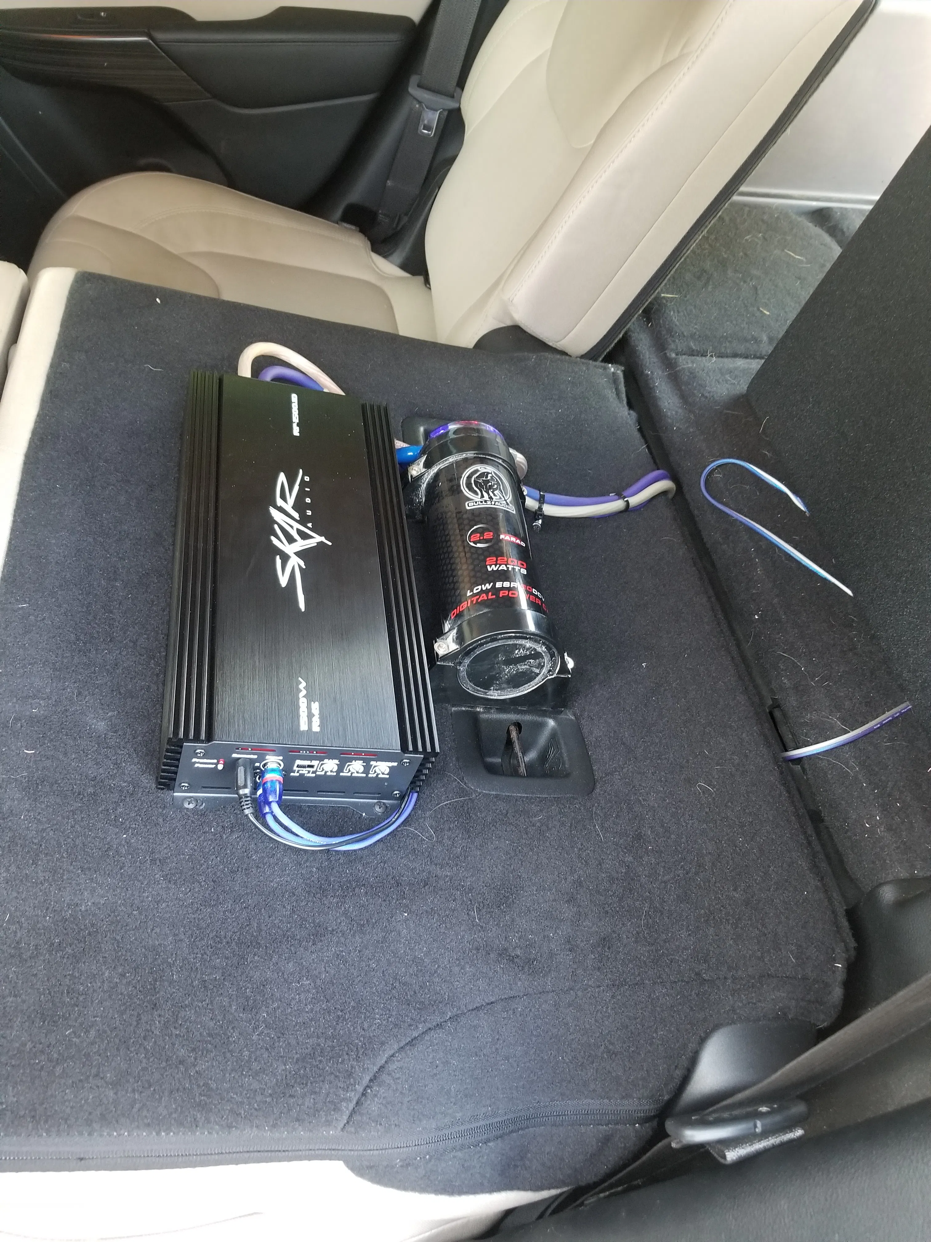 Skar Audio - Single 12" 2,500 Watt Loaded Subwoofer Box & Amplifier