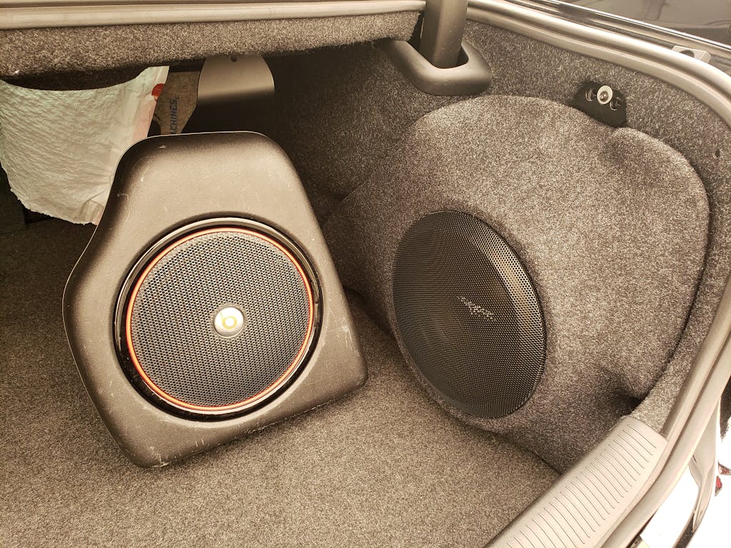 Fits 2015-2020 Dodge Charger | Single 10" Loaded Subwoofer Enclosure ...