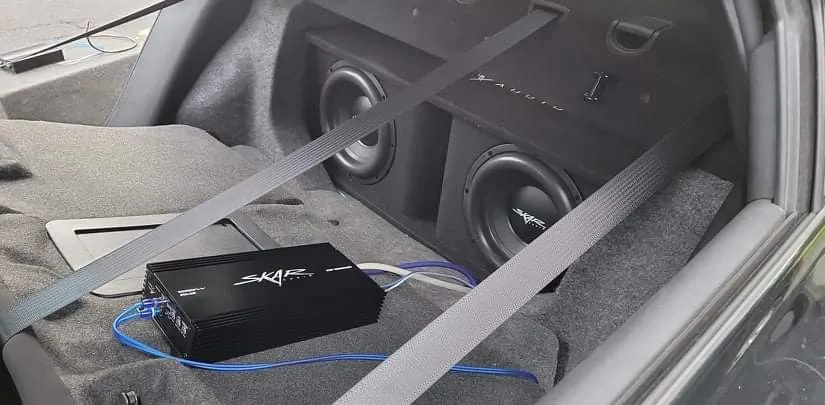 Skar Audio - Dual 12" 2,400 Watt SDR Series Loaded Sub Box & Amplifier