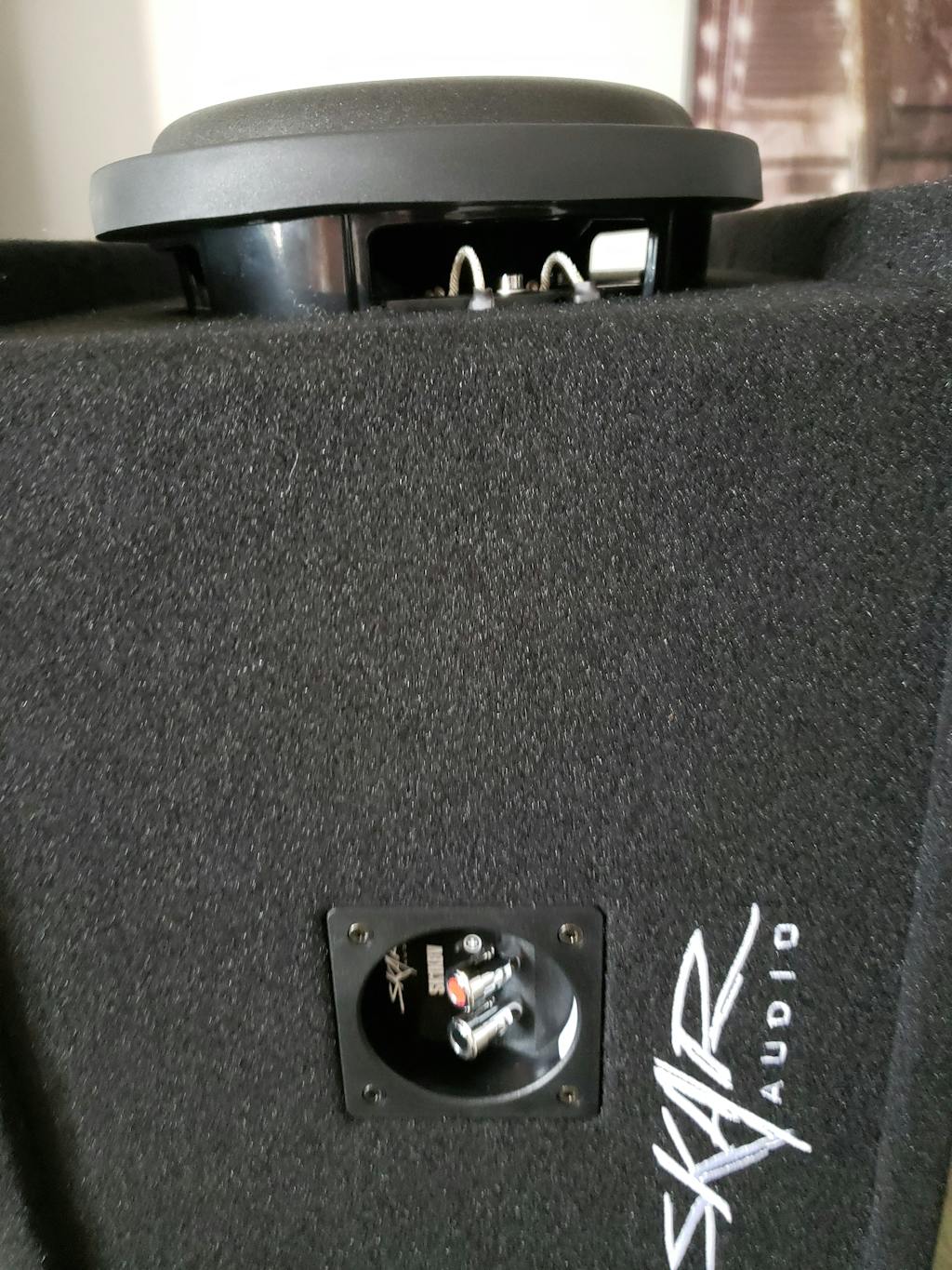 Skar Audio - SK1X8V | Single 8" Ported Universal Fit Subwoofer Box