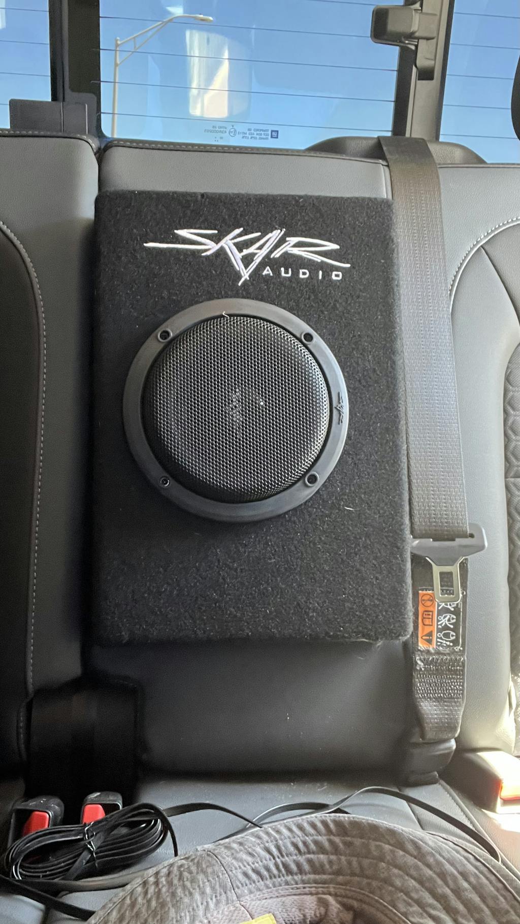 EVL-1X65D4-V-LP | Low-Profile 6.5" 400 Watt Vented Enclosed Subwoofer ...