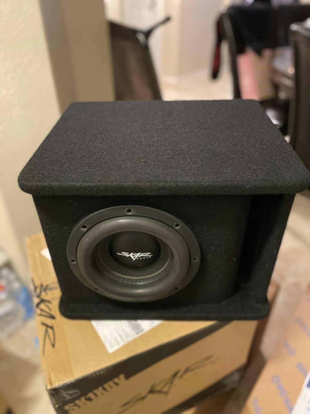 Skar Audio - SK1X8V | Single 8" Ported Universal Fit Subwoofer Box