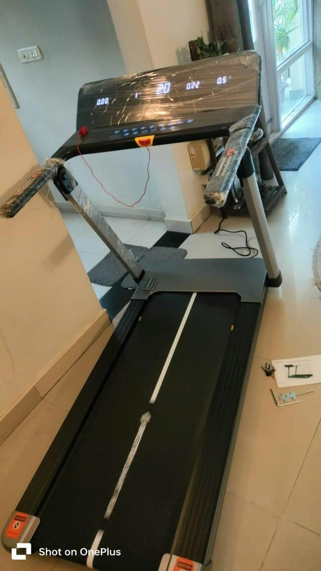 Sketra Smart Run Treadmill - Sketra