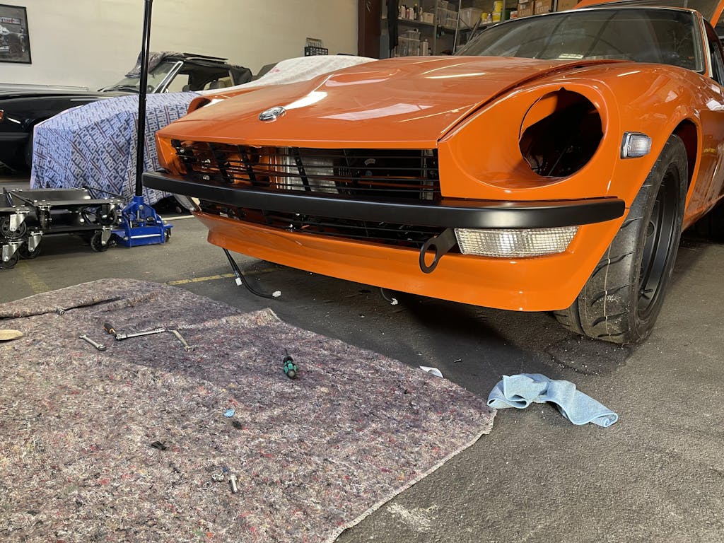 FRONT GRILL | DATSUN 240Z