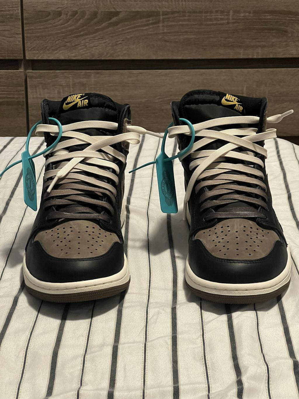 Jordan 1 Laces 2TONE Gradient – Slickies