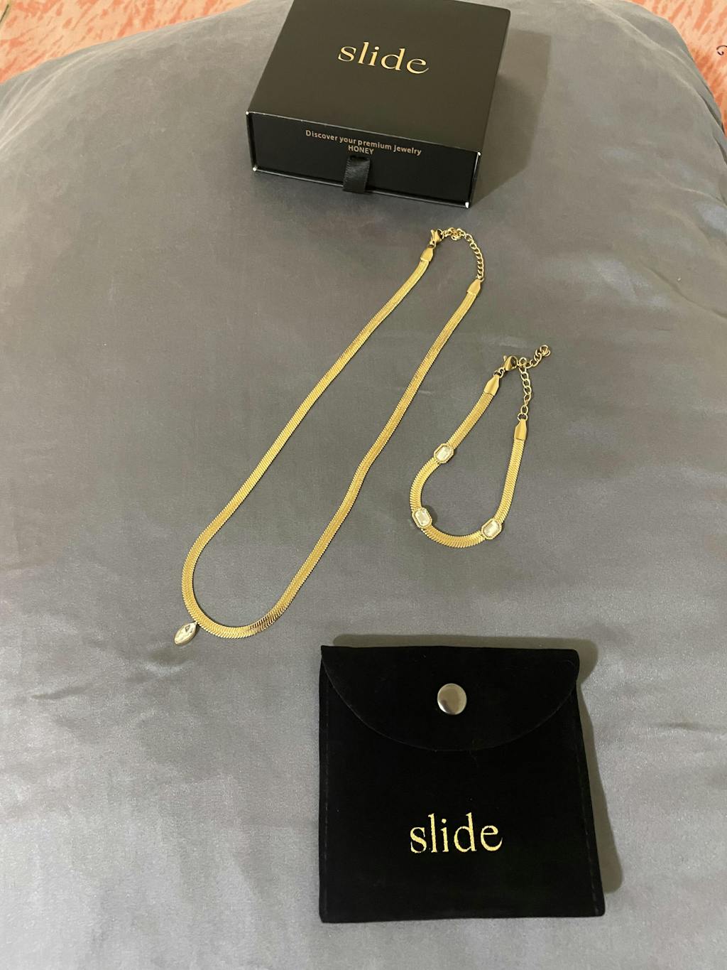 HONEY - monthly jewelry box – Slide Jewelry