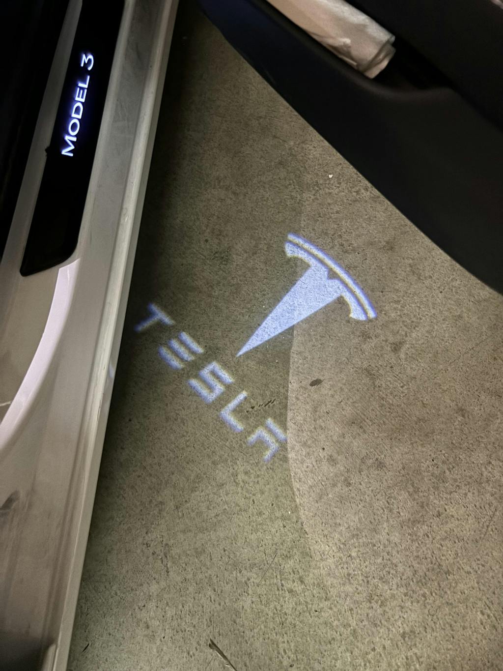 SilverHolder® Premier Tesla Projector Kits – SilverHolder