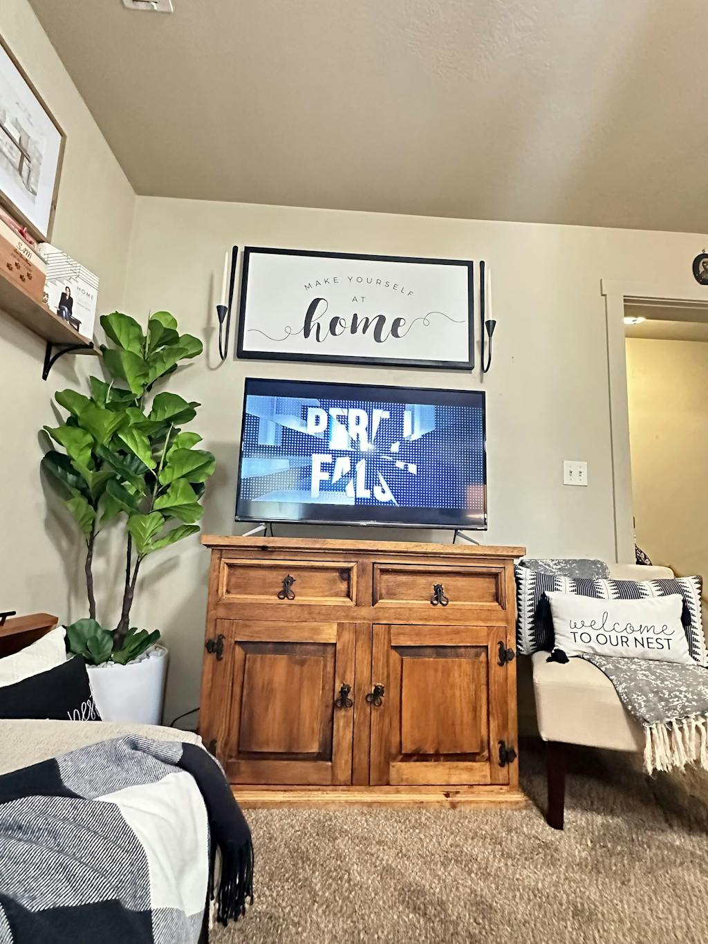 Make Yourself At Home Wooden Sign | Smallwoods