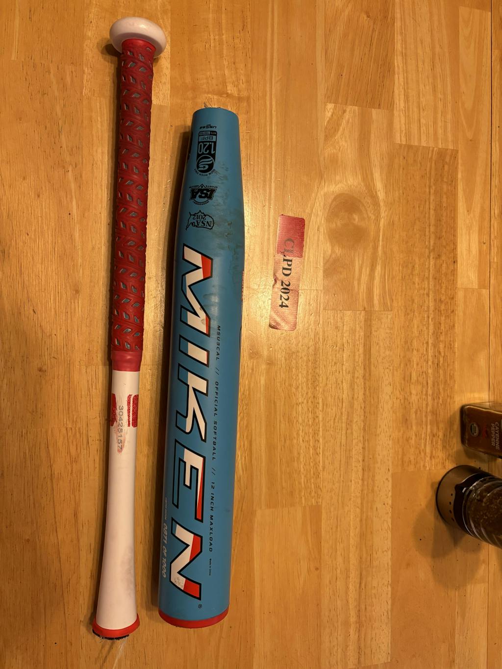 Miken Marvel Captain America 12" 2PC Maxload USSSA Slowpitch Softball ...