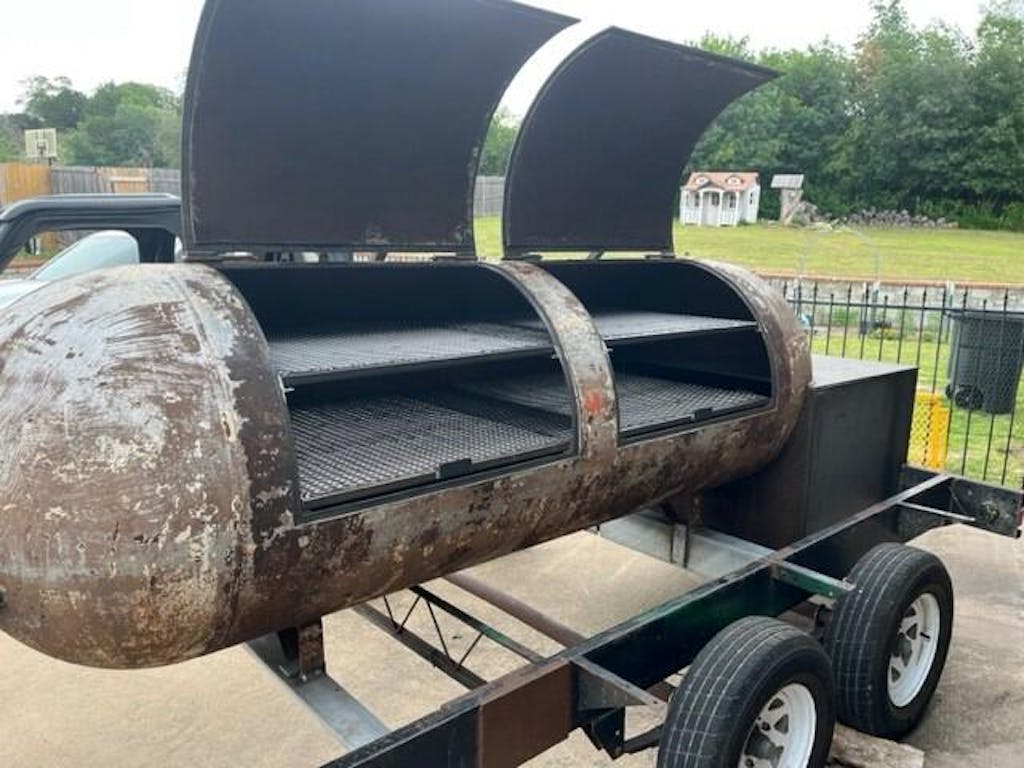 500 Gallon Offset Smoker With Square Firebox Right Side With Scoop Baf ...