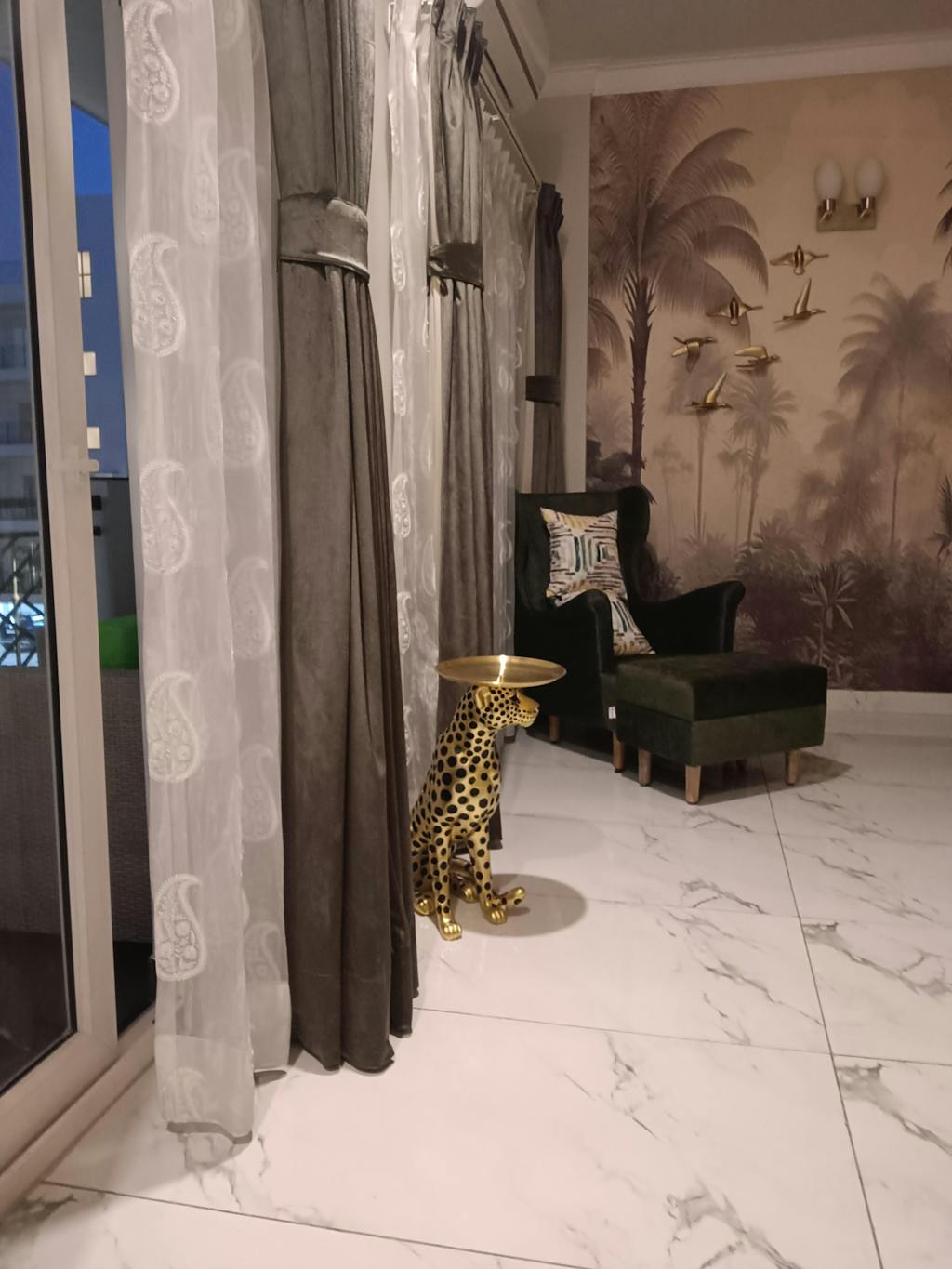 FORTUNE LEOPARD SIDE TABLE – Smokey Cocktail