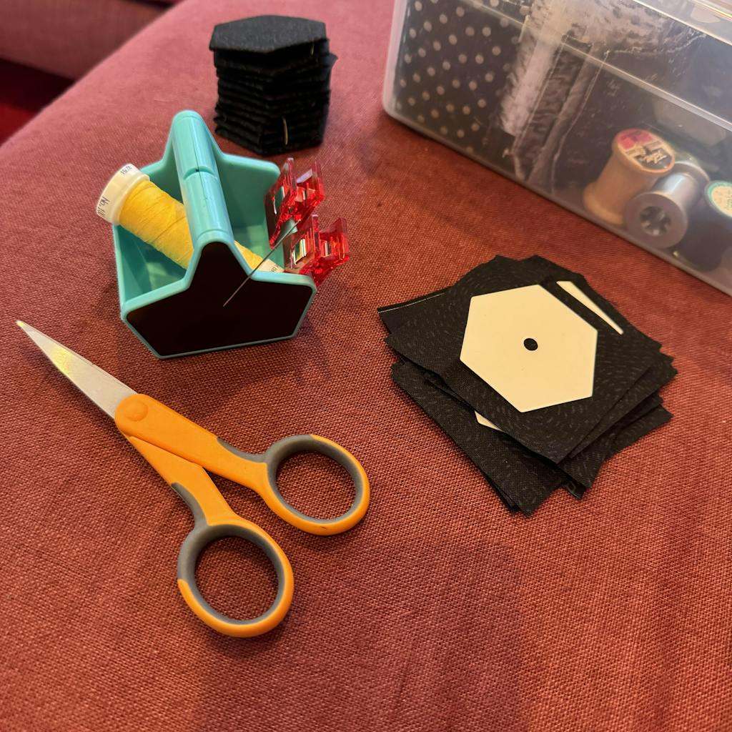 Mini Thread Cutter Caddy – Snuggly Monkey