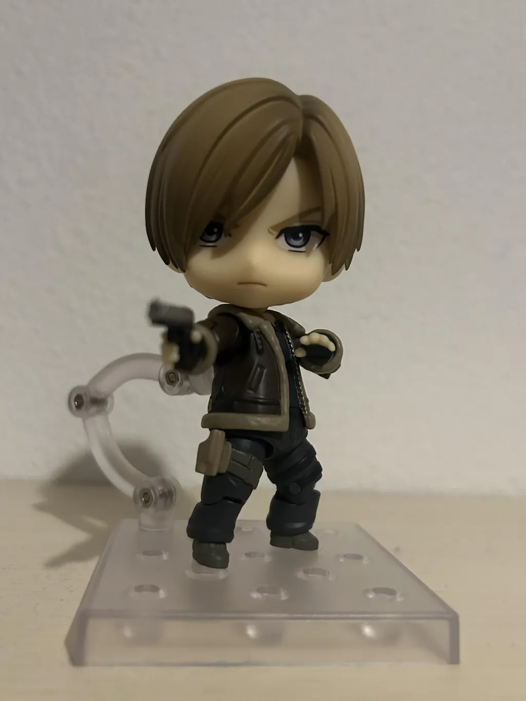 Resident Evil 4 - Leon S. Kennedy - Nendoroid #2337 (Good Smile Compan ...