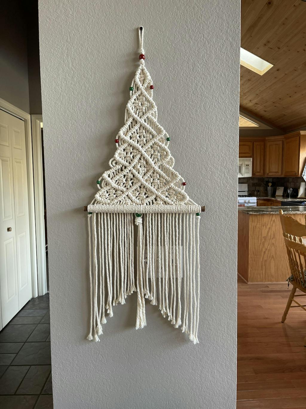 Solid Oak: Macramé Kit - Christmas Tree