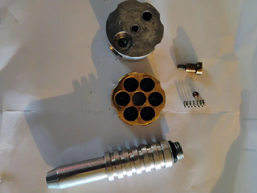 Solopipe - The Original Self-Lighting Pipe + Lighter Combo – solopipe
